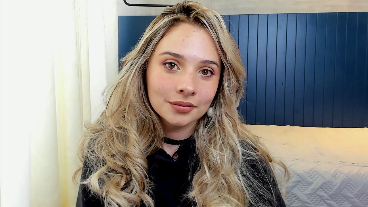 Sophy_Bunny主播简介 | Stripchat