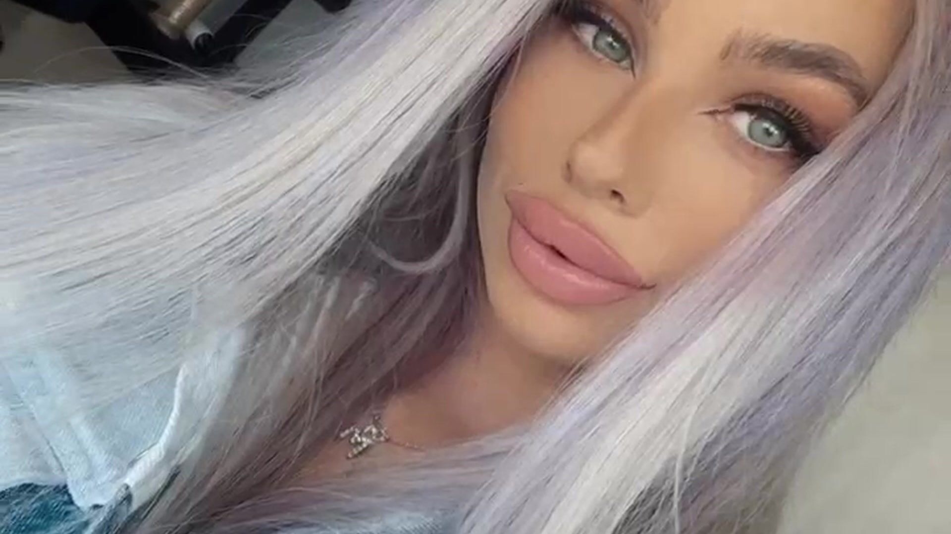 Russian_Ava Webcam Model Profile | xHamsterLive