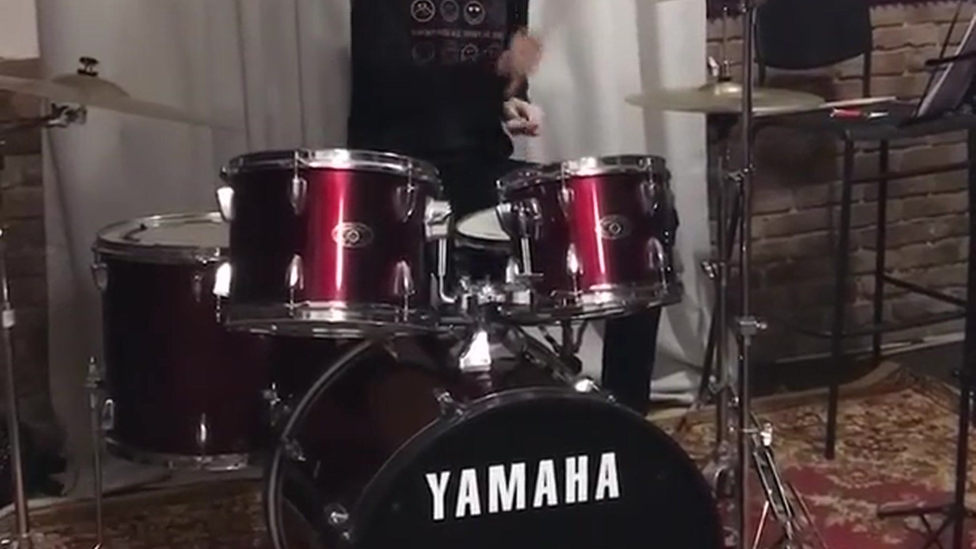 Jean_Hallys主播简介 | Stripchat