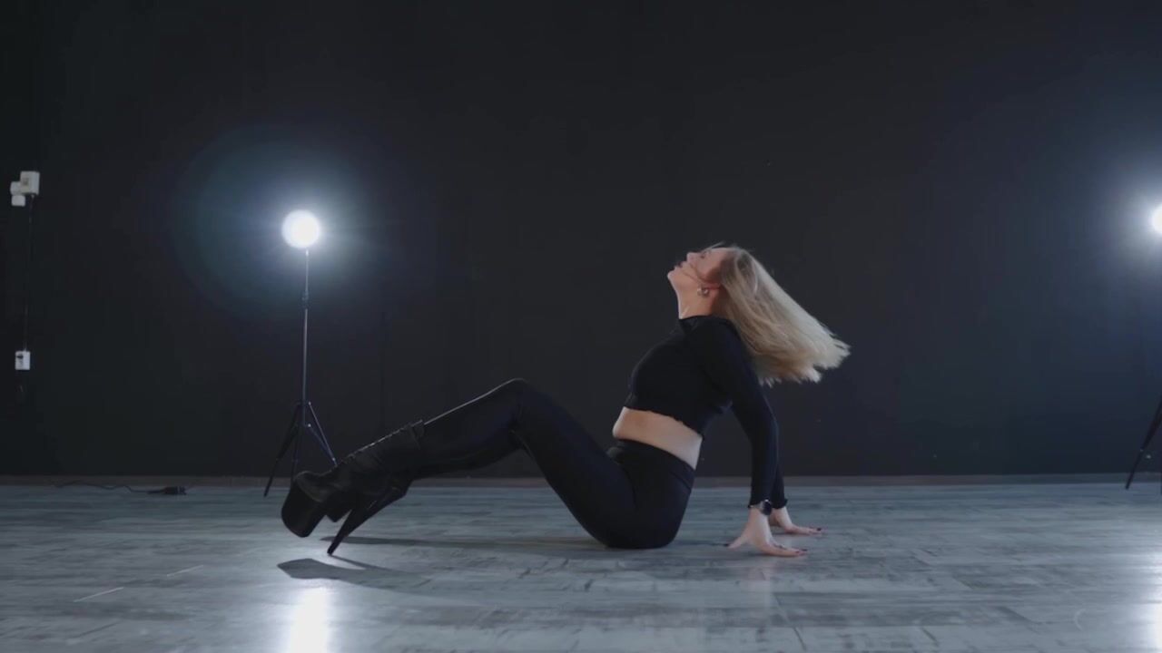 April_t33n's Nude Videos & Recorded Shows | superchatlive